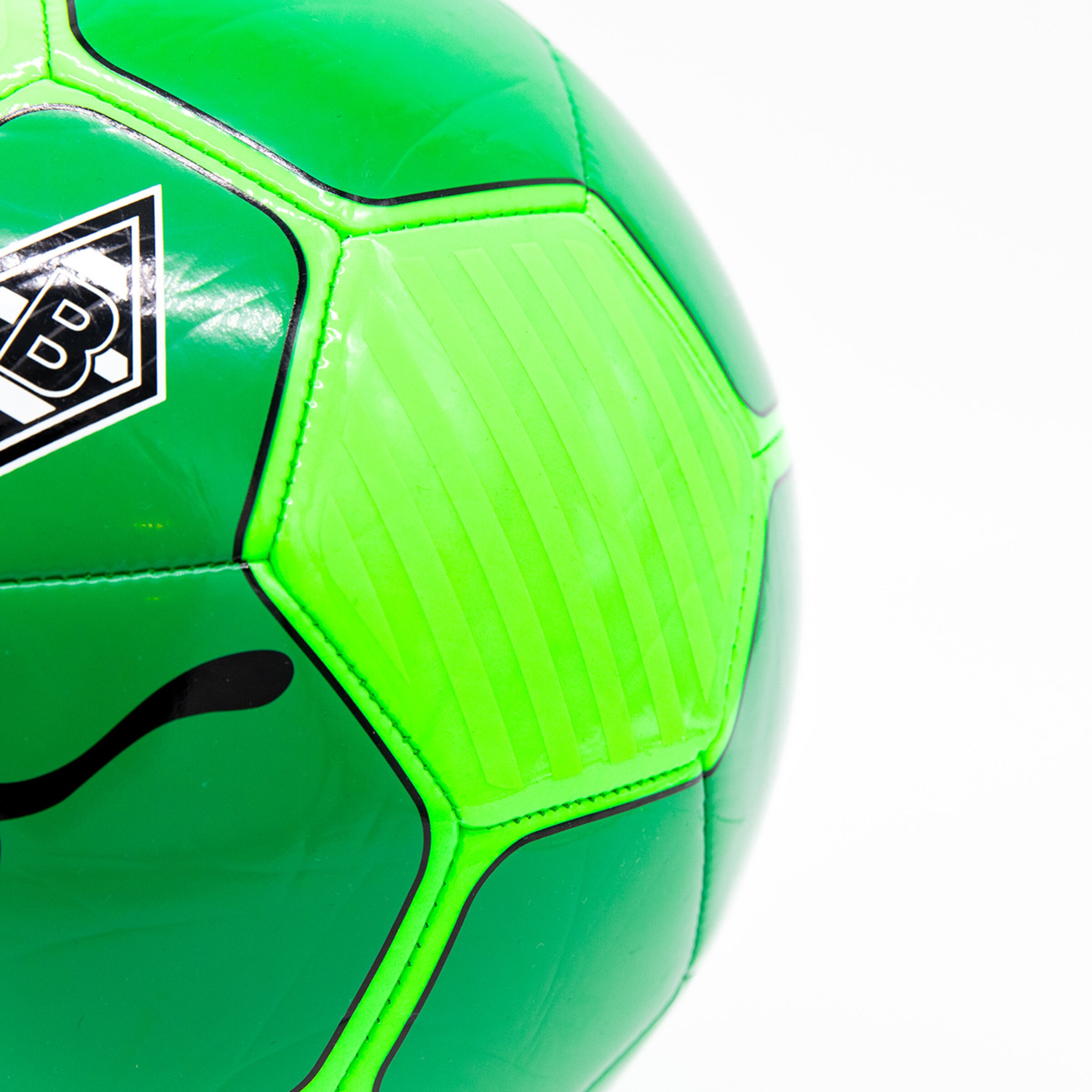 Umbro ball store